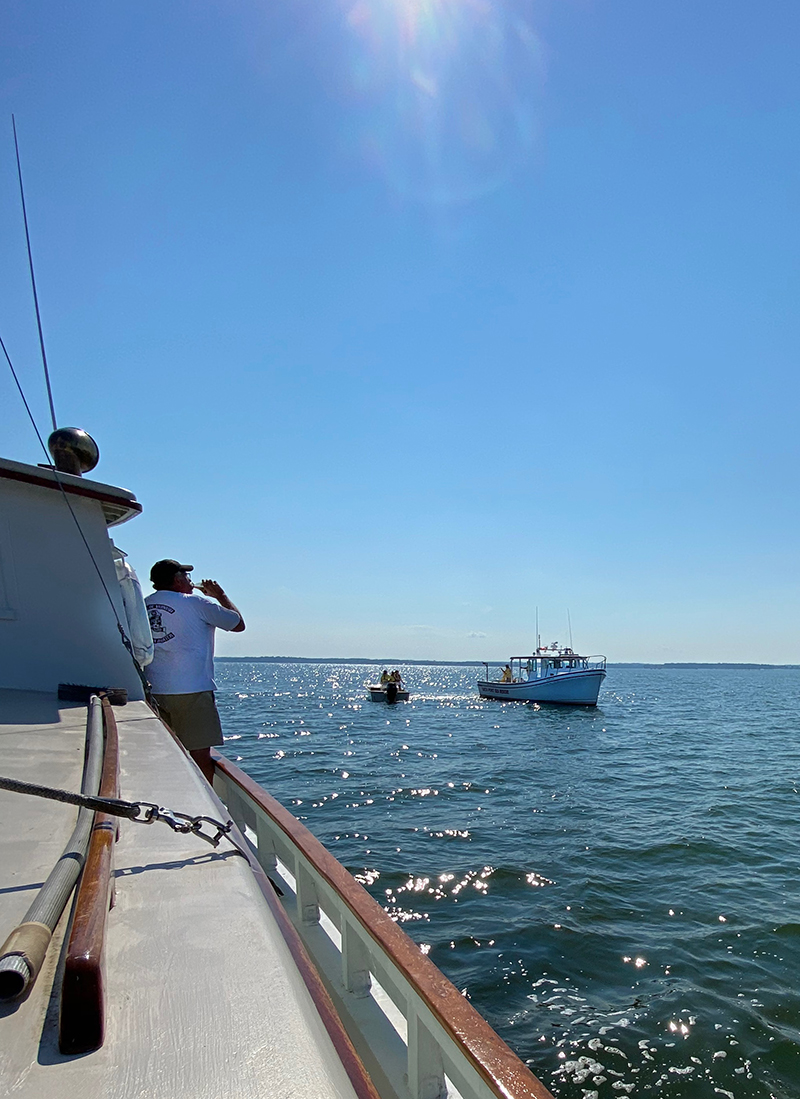 I Like My Trawlers On The Rocks. – Classic Boats | Woody Boater