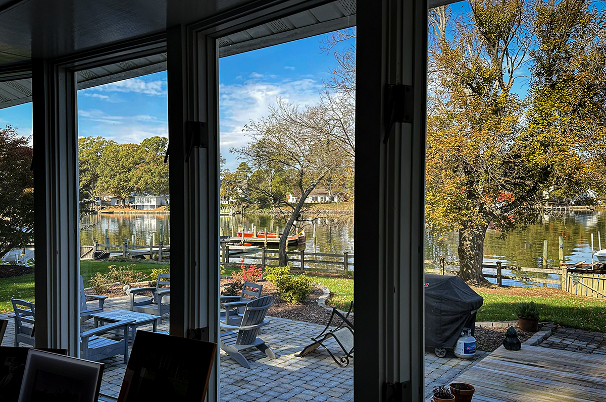 We Interrupt Work For Some Low Light Basking – Classic Boats | Woody Boater