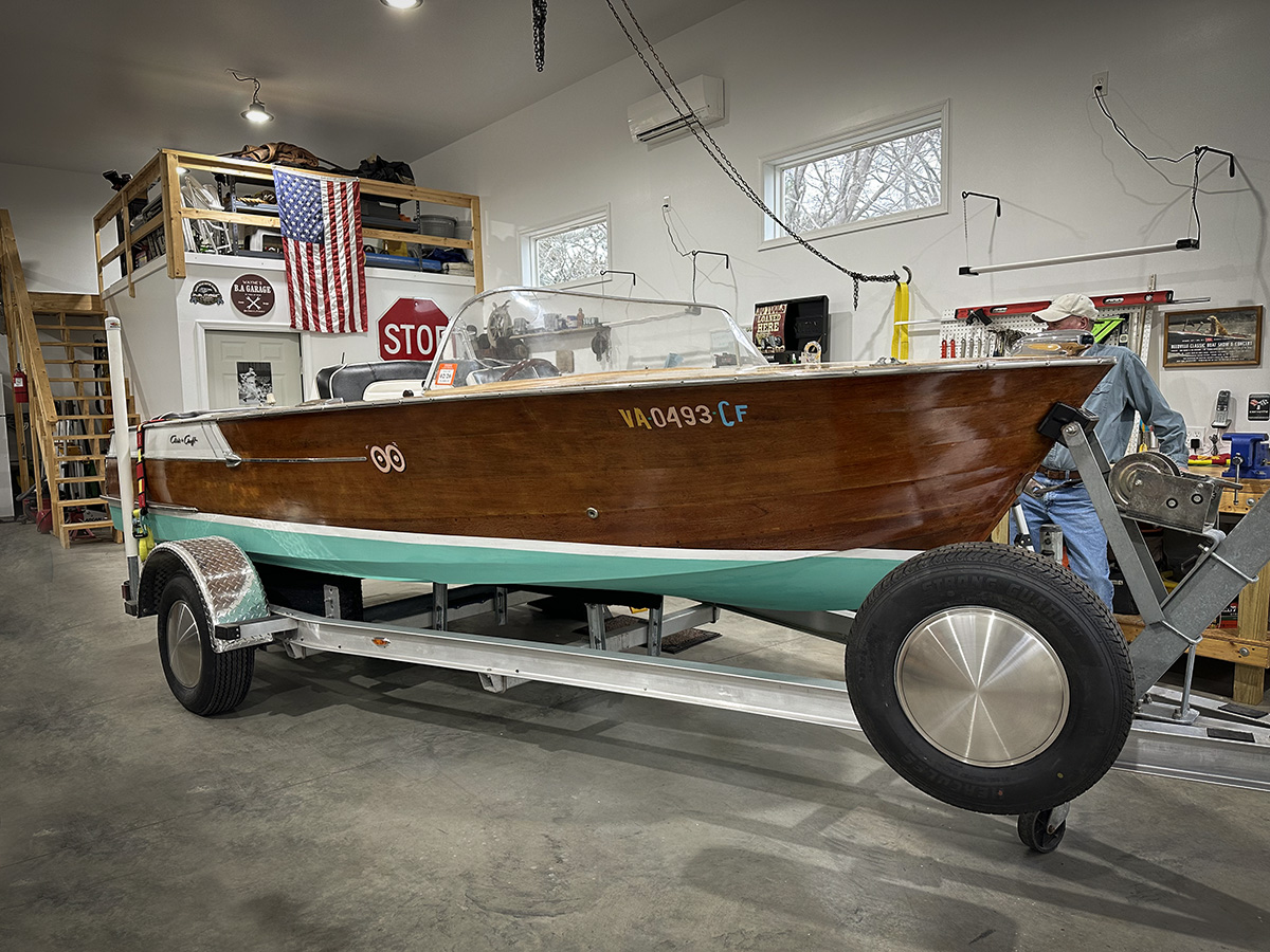 Two Boobs Getting WhOOps Lake Dora Ready – Classic Boats | Woody Boater