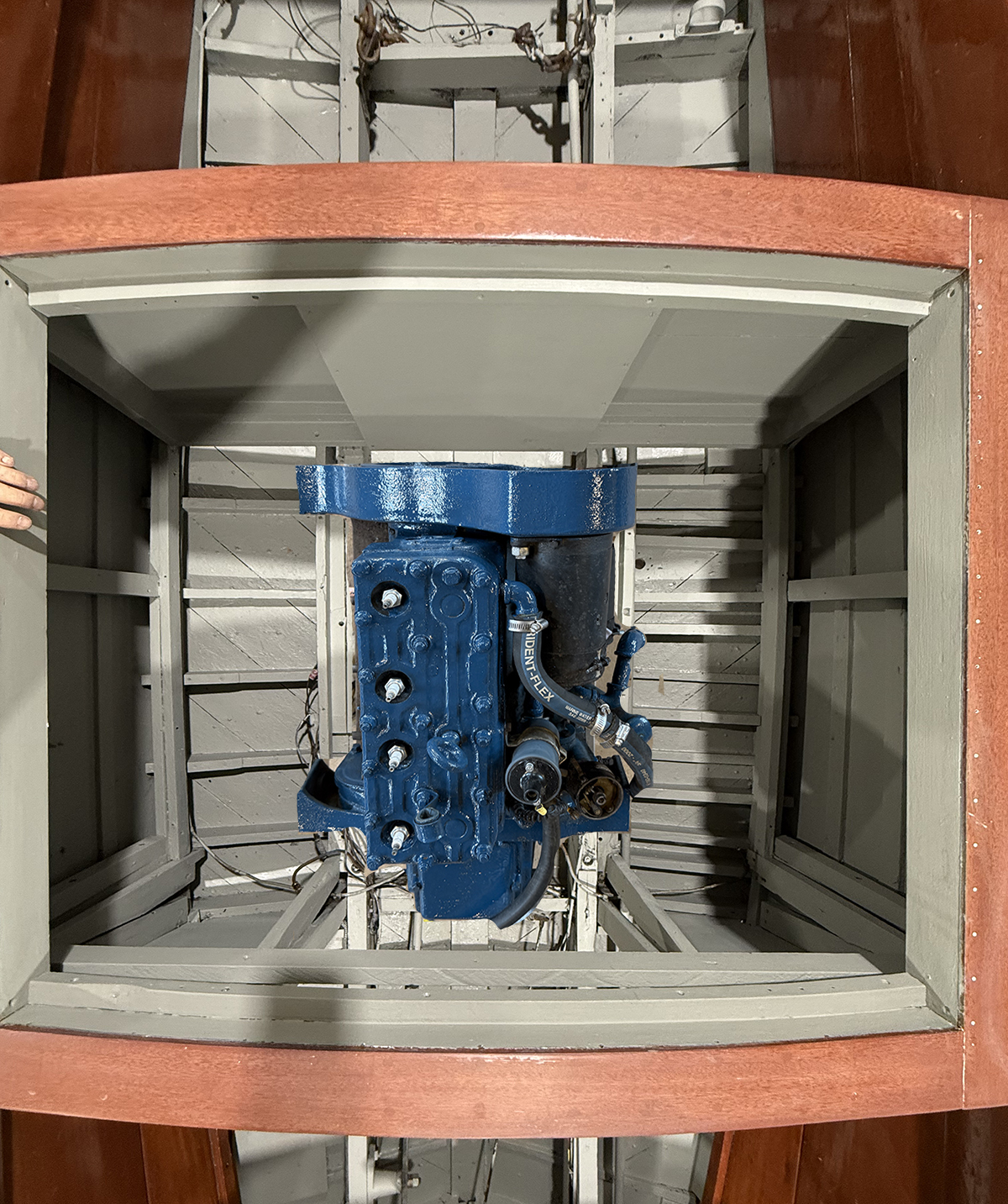 B’s, Color, Obsessiveness, And WTH? – Classic Boats | Woody Boater